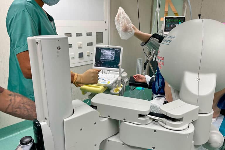 Biopsia por Fusión con robot Artemis - ISPRO